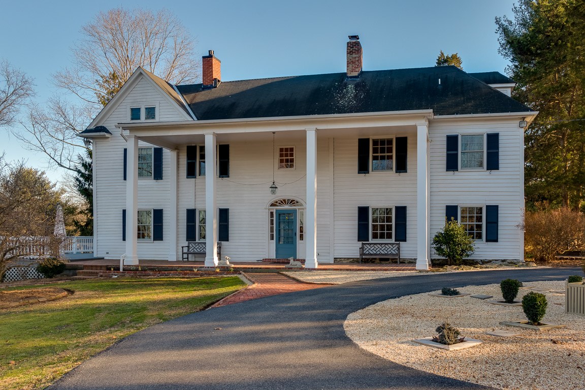 Wainscot - Historic Home Team
